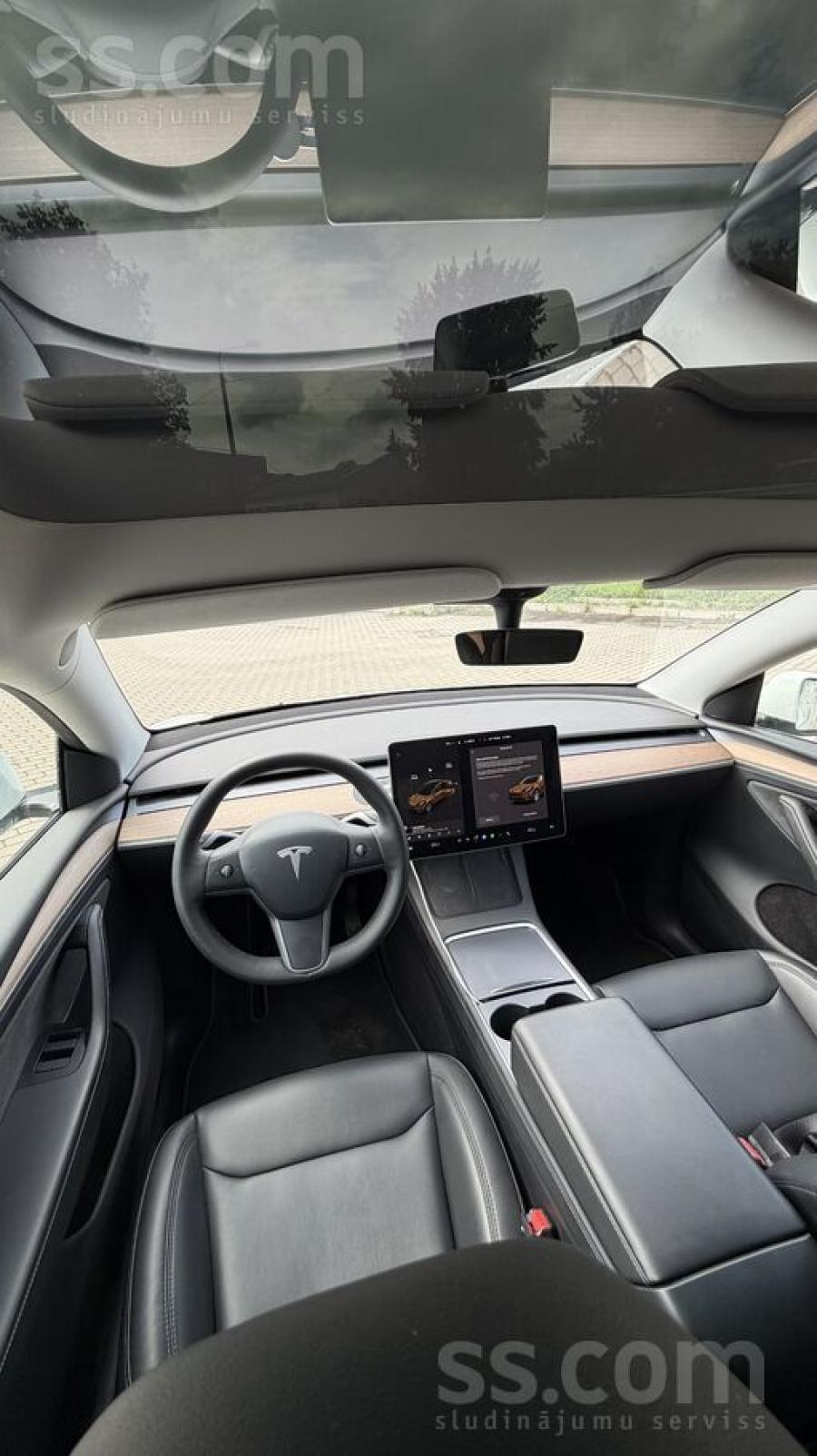 Balts Tesla Model Y 2023 Rīga, ar dzinēja tilpumu 0.00 L un nobraukumu 55 tūkst. km par 35000 €, foto 4 vietnē AUTOMOTO.COM.LV