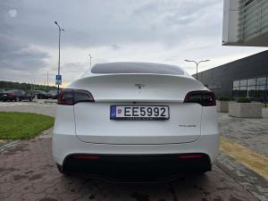Balts Tesla Model Y 2023 Klaipėda, ar dzinēja tilpumu 0.00 L un nobraukumu 52 tūkst. km par 32500 €, foto 5 vietnē AUTOMOTO.COM.LV