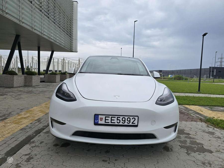 Balts Tesla Model Y 2023 Klaipėda, ar dzinēja tilpumu 0.00 L un nobraukumu 52 tūkst. km par 32500 €, foto 11 vietnē AUTOMOTO.COM.LV
