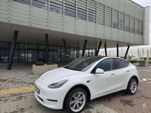 Balts Tesla Model Y 2023 Klaipėda, ar dzinēja tilpumu 0.00 L un nobraukumu 52 tūkst. km par 32500 €, foto 12 vietnē AUTOMOTO.COM.LV
