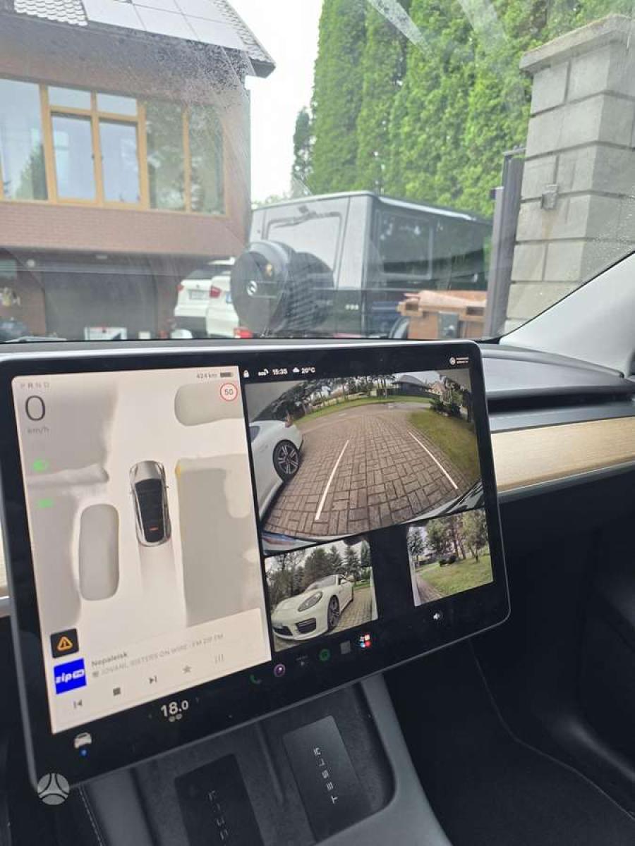 Balts Tesla Model Y 2023 Klaipėda, ar dzinēja tilpumu 0.00 L un nobraukumu 52 tūkst. km par 32500 €, foto 23 vietnē AUTOMOTO.COM.LV