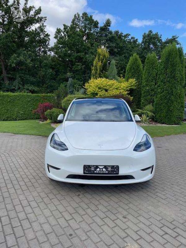 Balts Tesla Model Y 2023 Kauņa, ar dzinēja tilpumu 0.00 L un nobraukumu 58 tūkst. km par 31500 €, foto 2 vietnē AUTOMOTO.COM.LV