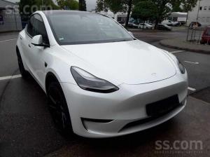 Balts Tesla Model Y 2023 Rīga, ar dzinēja tilpumu 0.00 L un nobraukumu 43 tūkst. km par 38500 €, foto  vietnē AUTOMOTO.COM.LV