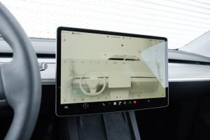 White Tesla Model Y 2023 in Marupe, with an engine capacity of 0.00 L and mileage of 78 thousand km for 41200 €, photo 15 on AUTOMOTO.COM.LV