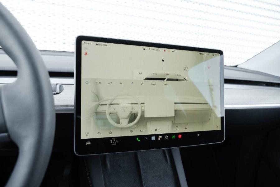 White Tesla Model Y 2023 in Marupe, with an engine capacity of 0.00 L and mileage of 78 thousand km for 41200 €, photo 15 on AUTOMOTO.COM.LV