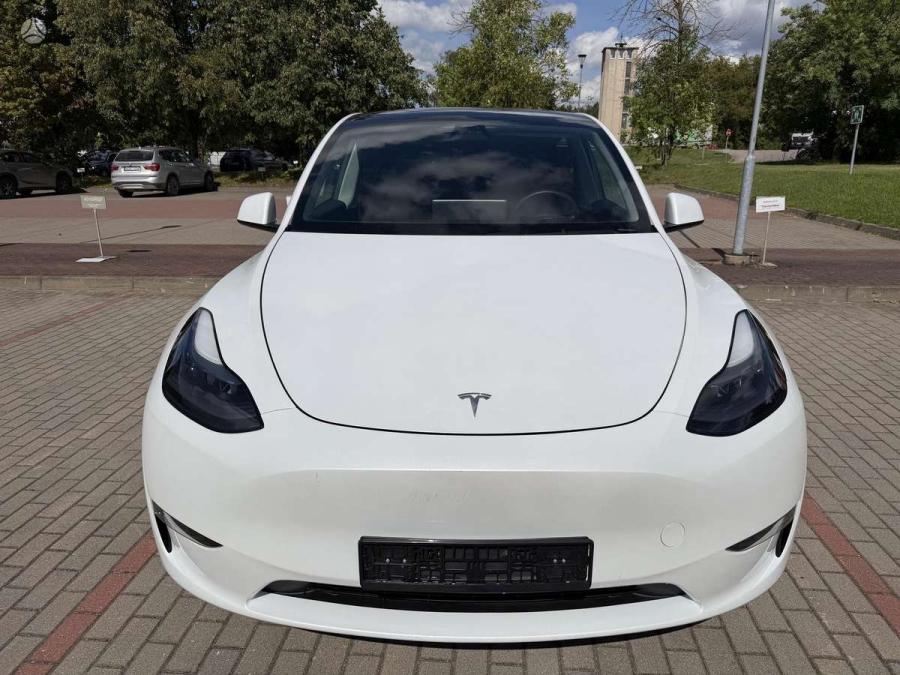 Balts Tesla Model Y 2023 Viļņa, ar dzinēja tilpumu 0.00 L un nobraukumu 48 tūkst. km par 30900 €, foto 4 vietnē AUTOMOTO.COM.LV