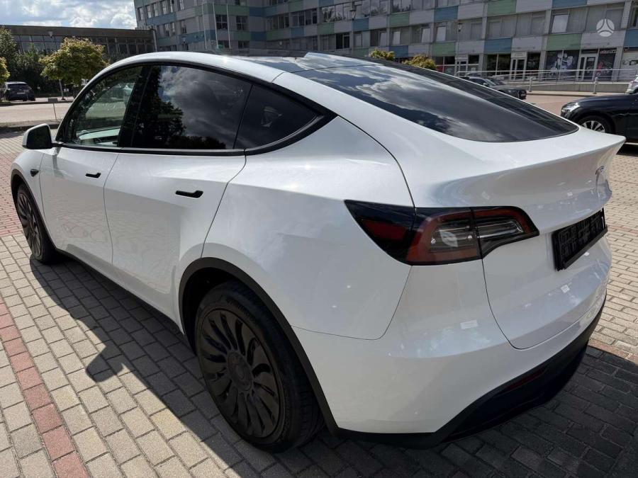 Balts Tesla Model Y 2023 Viļņa, ar dzinēja tilpumu 0.00 L un nobraukumu 48 tūkst. km par 30900 €, foto 9 vietnē AUTOMOTO.COM.LV