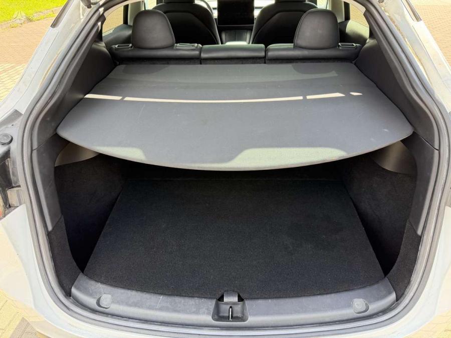 Balts Tesla Model Y 2023 Viļņa, ar dzinēja tilpumu 0.00 L un nobraukumu 48 tūkst. km par 30900 €, foto 13 vietnē AUTOMOTO.COM.LV