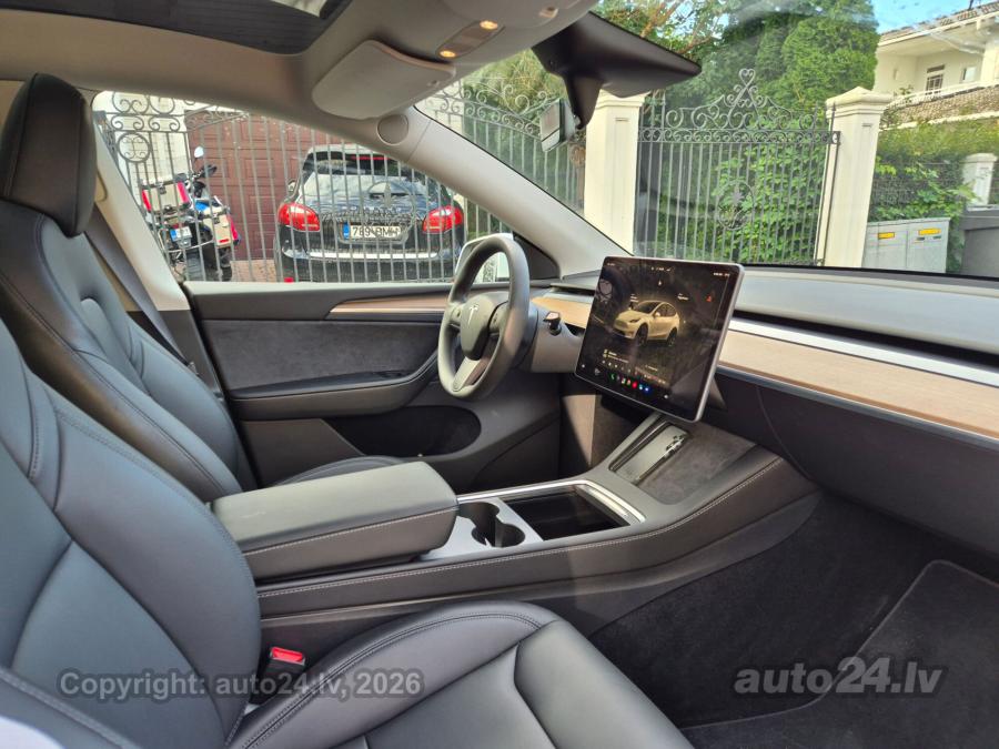 Balts Tesla Model Y 2023 Tartu, ar dzinēja tilpumu 0.00 L un nobraukumu 73 tūkst. km par 36790 €, foto 4 vietnē AUTOMOTO.COM.LV