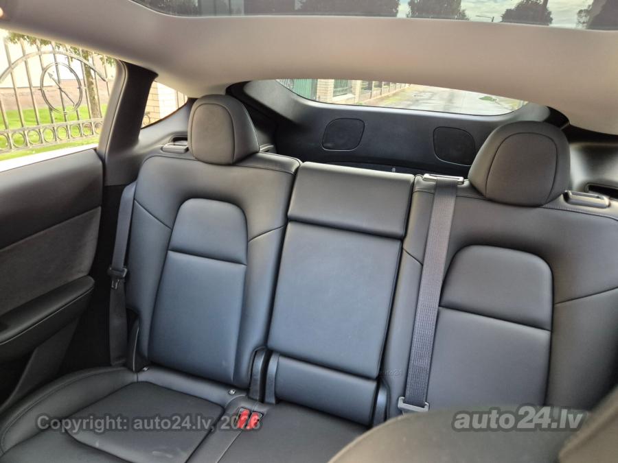 Balts Tesla Model Y 2023 Tartu, ar dzinēja tilpumu 0.00 L un nobraukumu 73 tūkst. km par 36790 €, foto 5 vietnē AUTOMOTO.COM.LV