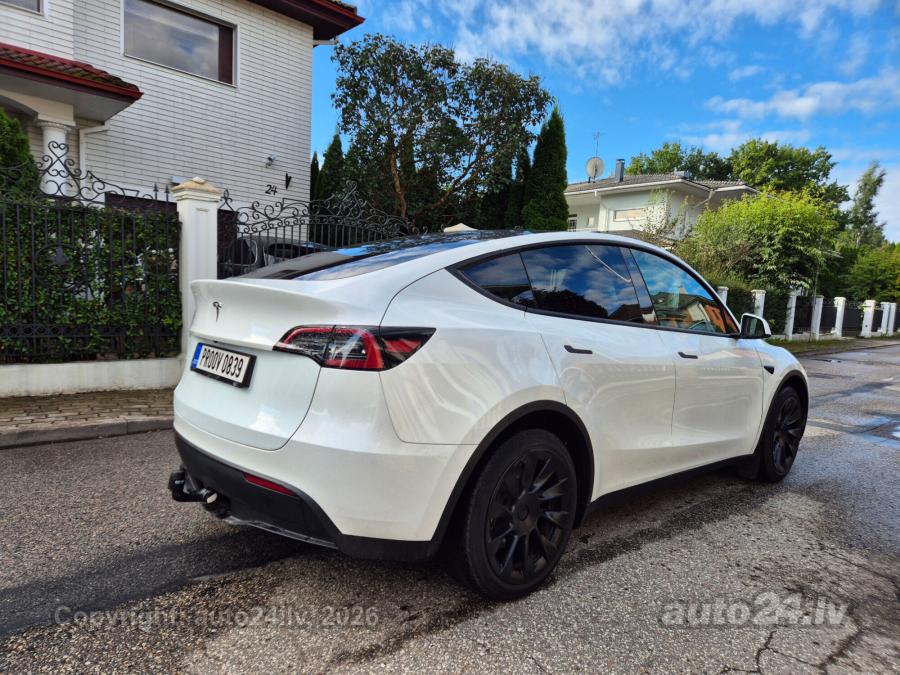 Balts Tesla Model Y 2023 Tartu, ar dzinēja tilpumu 0.00 L un nobraukumu 73 tūkst. km par 36790 €, foto 10 vietnē AUTOMOTO.COM.LV