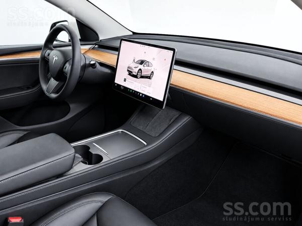 Balts Tesla Model Y 2023 Rīga, ar dzinēja tilpumu 0.00 L un nobraukumu 19 tūkst. km par 32900 €, foto 8 vietnē AUTOMOTO.COM.LV