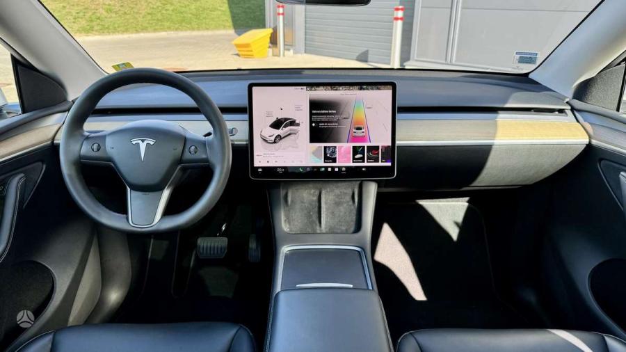 Balts Tesla Model Y 2023 Viļņa, ar dzinēja tilpumu 0.00 L un nobraukumu 50 tūkst. km par 28500 €, foto 22 vietnē AUTOMOTO.COM.LV