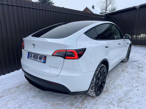 Balts Tesla Model Y 2024 Kauņa, ar dzinēja tilpumu 0.00 L un nobraukumu 78 tūkst. km par 17700 €, foto 4 vietnē AUTOMOTO.COM.LV