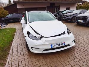 Balts Tesla Model Y 2024 Kauņa, ar dzinēja tilpumu 0.00 L un nobraukumu 35 tūkst. km par 10600 €, foto 15 vietnē AUTOMOTO.COM.LV