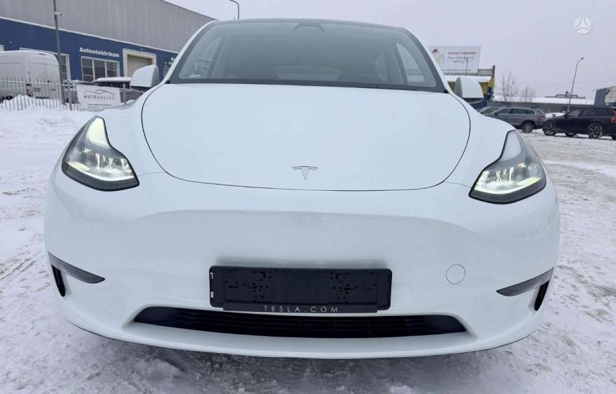 Balts Tesla Model Y 2024 Šauļi, ar dzinēja tilpumu 0.00 L un nobraukumu 88 tūkst. km par 29400 €, foto 2 vietnē AUTOMOTO.COM.LV
