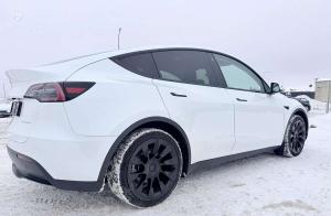 Balts Tesla Model Y 2024 Šauļi, ar dzinēja tilpumu 0.00 L un nobraukumu 88 tūkst. km par 29400 €, foto 4 vietnē AUTOMOTO.COM.LV