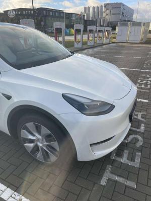 White Tesla Model Y 2024 in Klaipeda, with an engine capacity of 0.00 L and mileage of 46 thousand km for 45500 €, photo 10 on AUTOMOTO.COM.LV