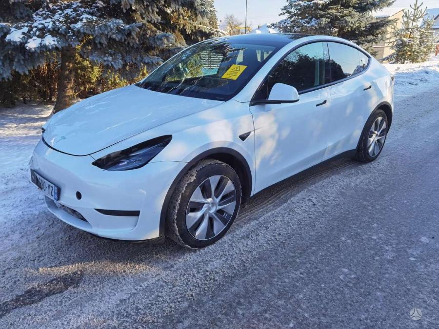 Balts Tesla Model Y 2024 Kauņa, ar dzinēja tilpumu 0.00 L un nobraukumu 48 tūkst. km par 15500 €, foto 24 vietnē AUTOMOTO.COM.LV