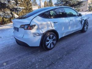 Balts Tesla Model Y 2024 Kauņa, ar dzinēja tilpumu 0.00 L un nobraukumu 48 tūkst. km par 15500 €, foto 34 vietnē AUTOMOTO.COM.LV