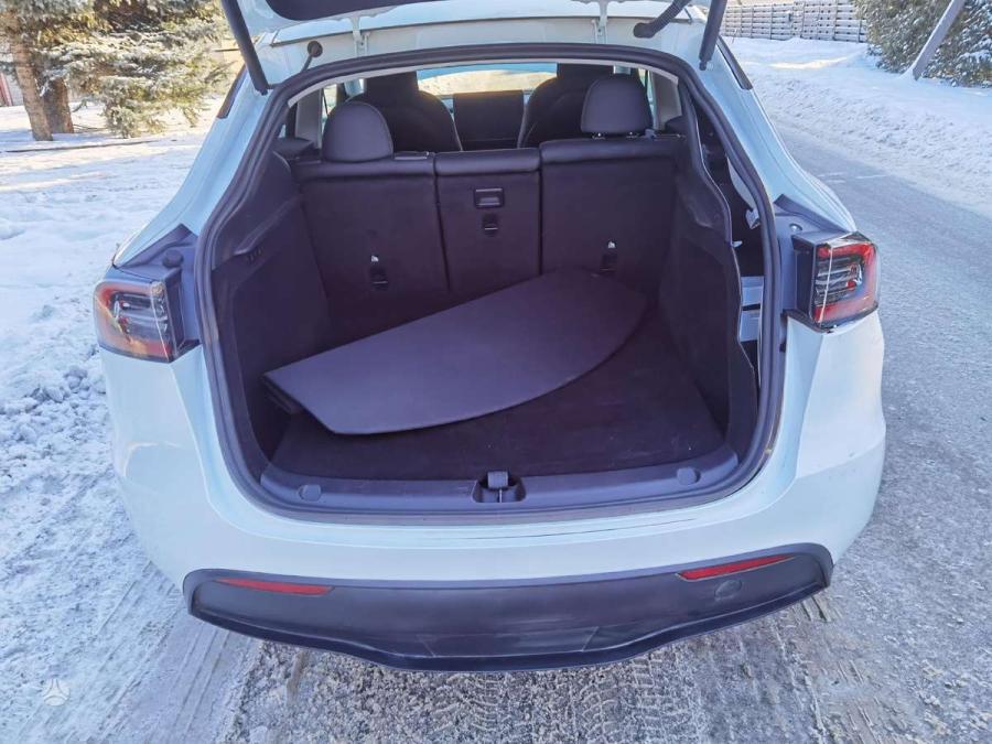 Balts Tesla Model Y 2024 Kauņa, ar dzinēja tilpumu 0.00 L un nobraukumu 48 tūkst. km par 15500 €, foto 35 vietnē AUTOMOTO.COM.LV