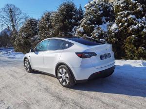 Balts Tesla Model Y 2024 Kauņa, ar dzinēja tilpumu 0.00 L un nobraukumu 48 tūkst. km par 15500 €, foto 40 vietnē AUTOMOTO.COM.LV