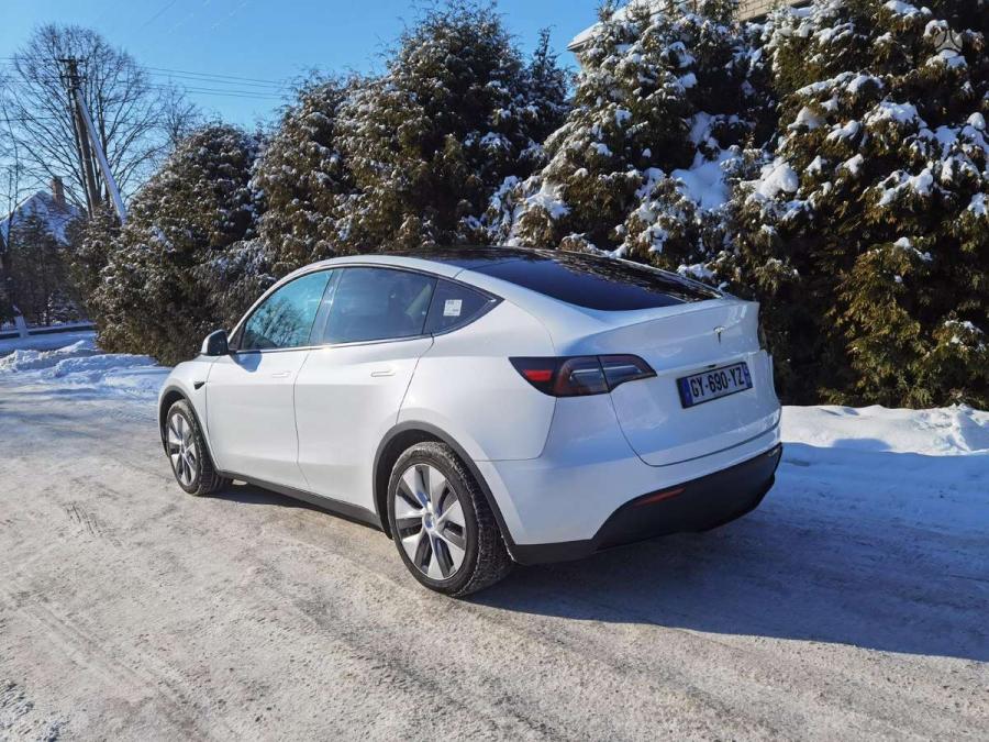 Balts Tesla Model Y 2024 Kauņa, ar dzinēja tilpumu 0.00 L un nobraukumu 48 tūkst. km par 15500 €, foto 40 vietnē AUTOMOTO.COM.LV