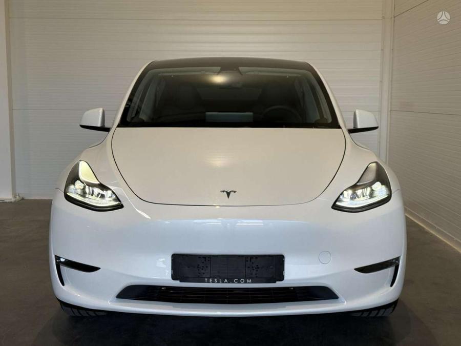 Balts Tesla Model Y 2024 Viļņa, ar dzinēja tilpumu 0.00 L un nobraukumu 66 tūkst. km par 33950 €, foto 3 vietnē AUTOMOTO.COM.LV