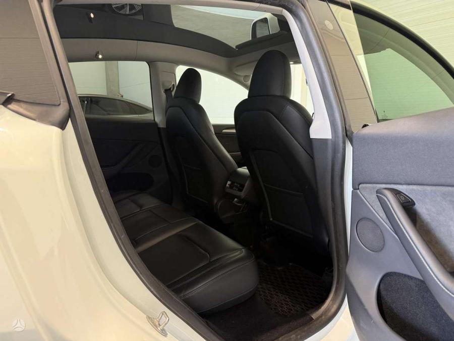 Balts Tesla Model Y 2024 Viļņa, ar dzinēja tilpumu 0.00 L un nobraukumu 66 tūkst. km par 33950 €, foto 10 vietnē AUTOMOTO.COM.LV