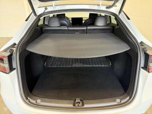 Balts Tesla Model Y 2024 Viļņa, ar dzinēja tilpumu 0.00 L un nobraukumu 66 tūkst. km par 33950 €, foto 12 vietnē AUTOMOTO.COM.LV