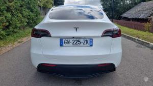 Balts Tesla Model Y 2024 Alīta, ar dzinēja tilpumu 0.00 L un nobraukumu 41 tūkst. km par 20350 €, foto 6 vietnē AUTOMOTO.COM.LV