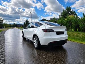 Balts Tesla Model Y 2024 Viļņa, ar dzinēja tilpumu 0.00 L un nobraukumu 104 tūkst. km par 33500 €, foto 9 vietnē AUTOMOTO.COM.LV