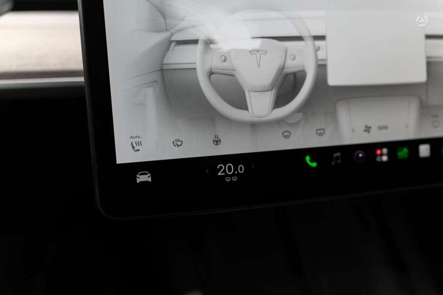 White Tesla Model Y 2024 in Vilnius, with an engine capacity of 0.00 L and mileage of 68 thousand km for 36900 €, photo 19 on AUTOMOTO.COM.LV