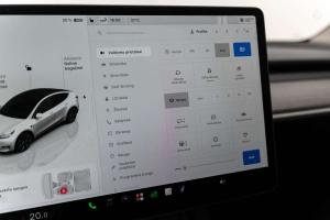 White Tesla Model Y 2024 in Vilnius, with an engine capacity of 0.00 L and mileage of 68 thousand km for 36900 €, photo 21 on AUTOMOTO.COM.LV