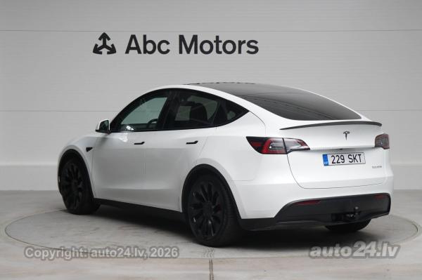 White Tesla Model Y 2024 in Tallinn, with an engine capacity of 0.00 L and mileage of 54 thousand km for 41890 €, photo 7 on AUTOMOTO.COM.LV