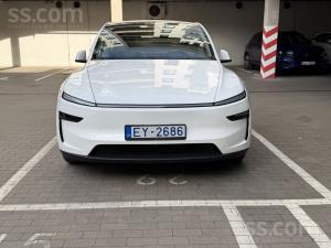 Balts Tesla Model Y 2025 Rīga, ar dzinēja tilpumu 0.00 L un nobraukumu 13 tūkst. km par 53500 €, foto  vietnē AUTOMOTO.COM.LV