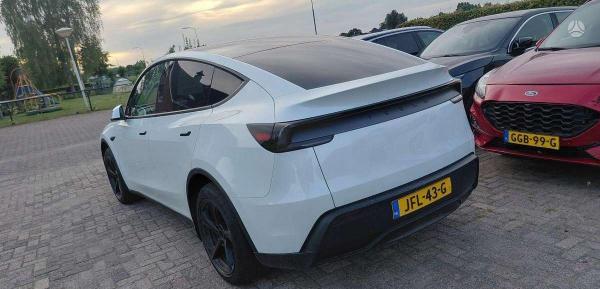 Balts Tesla Model Y 2025 Kauņa, ar dzinēja tilpumu 0.00 L un nobraukumu 35 tūkst. km par 39809 €, foto 6 vietnē AUTOMOTO.COM.LV