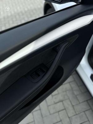 Balts Tesla Model Y 2025 Kauņa, ar dzinēja tilpumu 0.00 L un nobraukumu 7 tūkst. km par 38500 €, foto 21 vietnē AUTOMOTO.COM.LV