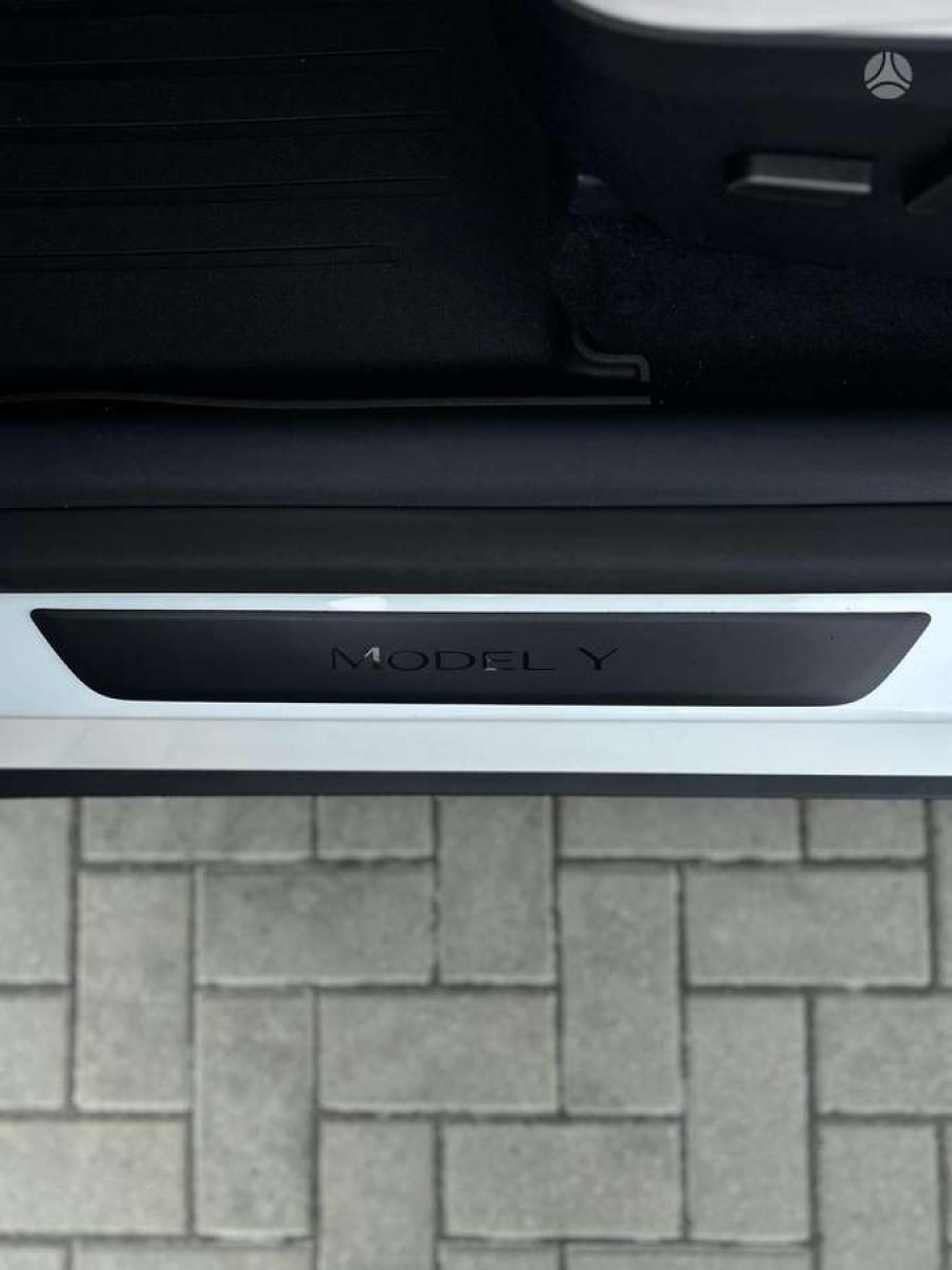 Balts Tesla Model Y 2025 Kauņa, ar dzinēja tilpumu 0.00 L un nobraukumu 7 tūkst. km par 38500 €, foto 22 vietnē AUTOMOTO.COM.LV