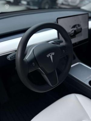 Balts Tesla Model Y 2025 Kauņa, ar dzinēja tilpumu 0.00 L un nobraukumu 7 tūkst. km par 38500 €, foto 23 vietnē AUTOMOTO.COM.LV