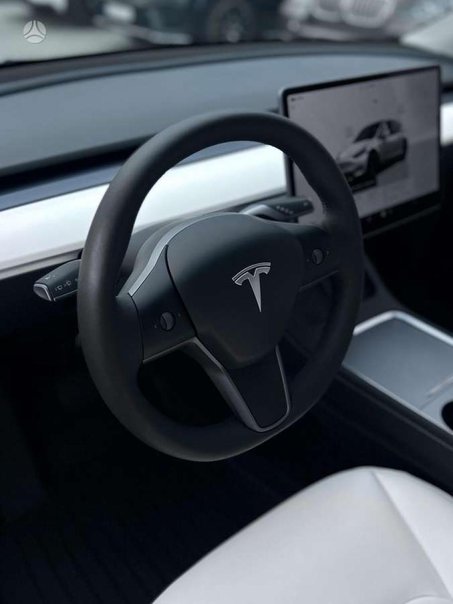 Balts Tesla Model Y 2025 Kauņa, ar dzinēja tilpumu 0.00 L un nobraukumu 7 tūkst. km par 38500 €, foto 23 vietnē AUTOMOTO.COM.LV