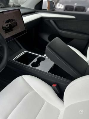 Balts Tesla Model Y 2025 Kauņa, ar dzinēja tilpumu 0.00 L un nobraukumu 7 tūkst. km par 38500 €, foto 28 vietnē AUTOMOTO.COM.LV
