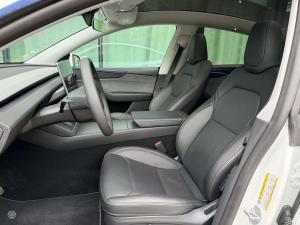 White Tesla Model Y 2025 in Kaunas, with an engine capacity of 0.00 L and mileage of 40 thousand km for 40414 €, photo 20 on AUTOMOTO.COM.LV