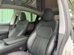 White Tesla Model Y 2025 in Kaunas, with an engine capacity of 0.00 L and mileage of 40 thousand km for 40414 €, photo 24 on AUTOMOTO.COM.LV