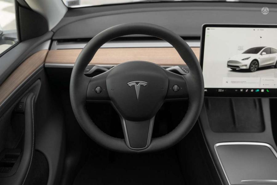 Белый Тесла Модель Y 2025 в Вильнюс, объемом двигателя 0.00 л и пробегом 3 тыс. км за 43900 €, фото 25 на AUTOMOTO.COM.LV