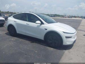 White Tesla Model Y 2026 in Klaipeda, with an engine capacity of 0.00 L and mileage of 13 thousand km for 18500 €, photo  on AUTOMOTO.COM.LV