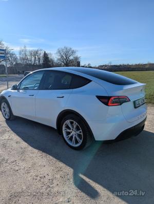 Balts Tesla Model Y 2021 Tallina, ar dzinēja tilpumu 0.00 L un nobraukumu 285 tūkst. km par 26900 €, foto 5 vietnē AUTOMOTO.COM.LV
