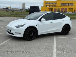 Balts Tesla Model Y 2021 Tallina, ar dzinēja tilpumu 0.00 L un nobraukumu 133 tūkst. km par 28999 €, foto 4 vietnē AUTOMOTO.COM.LV