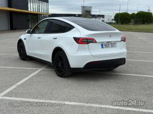 Balts Tesla Model Y 2021 Tallina, ar dzinēja tilpumu 0.00 L un nobraukumu 133 tūkst. km par 28999 €, foto 5 vietnē AUTOMOTO.COM.LV
