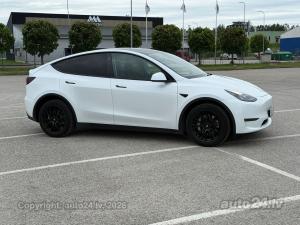 Balts Tesla Model Y 2021 Tallina, ar dzinēja tilpumu 0.00 L un nobraukumu 133 tūkst. km par 28999 €, foto 9 vietnē AUTOMOTO.COM.LV